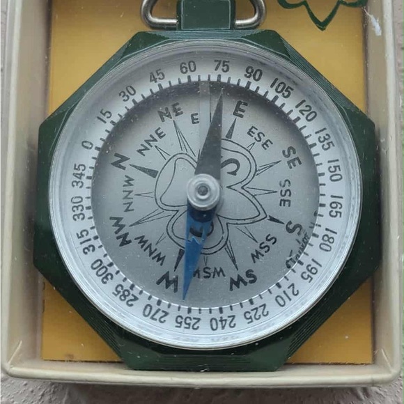 Girl Scouts | Other | Vintage Girl Scout Bakelite Compass Taylor Usa ...